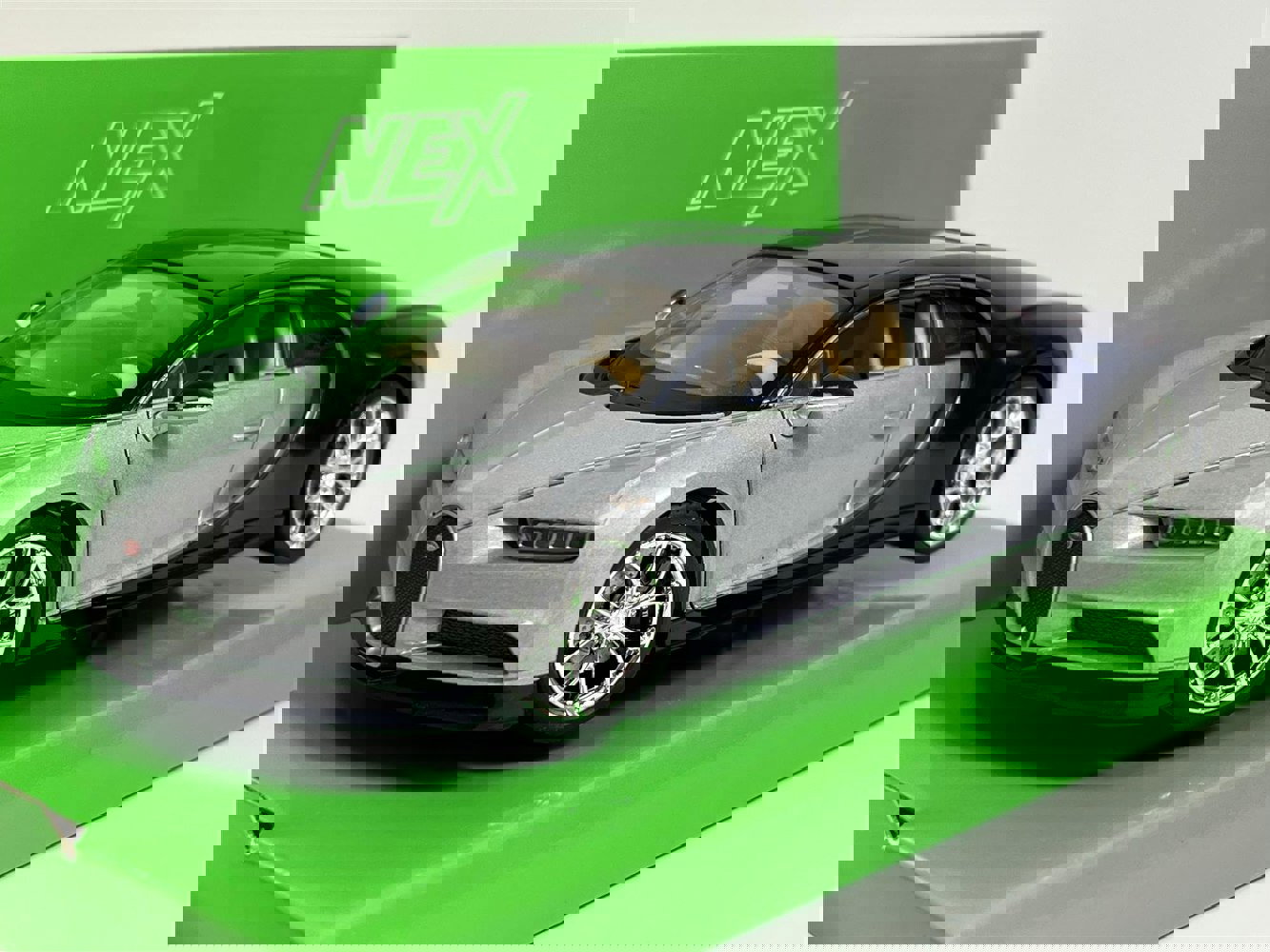 Welly 2017 Bugatti Chiron Silver and Blue 1:24 Scale | Rackhams