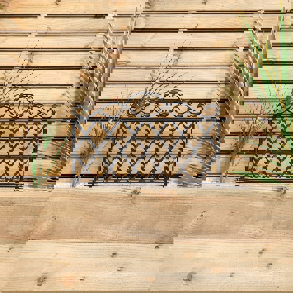 Samuel Alexander Pack of 12 27cm Black Plastic Garden | Rackhams