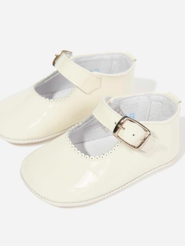 Andanines Baby Girls Patent Scallop Edge Pumps in | Rackhams